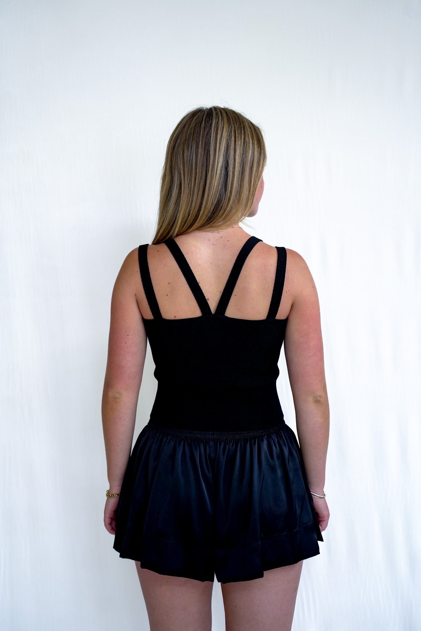 Mills Tank Black – Shop KOCH